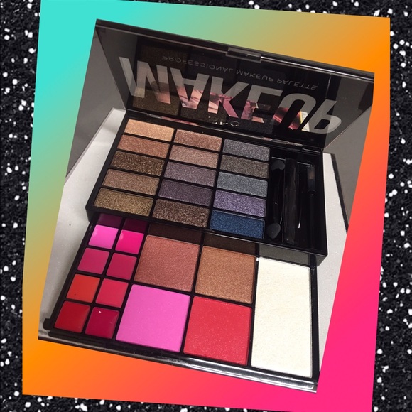 SHE MAKE UP | Makeup | She Makeup Smoky Eyeshadow Palette Plus Lip ...